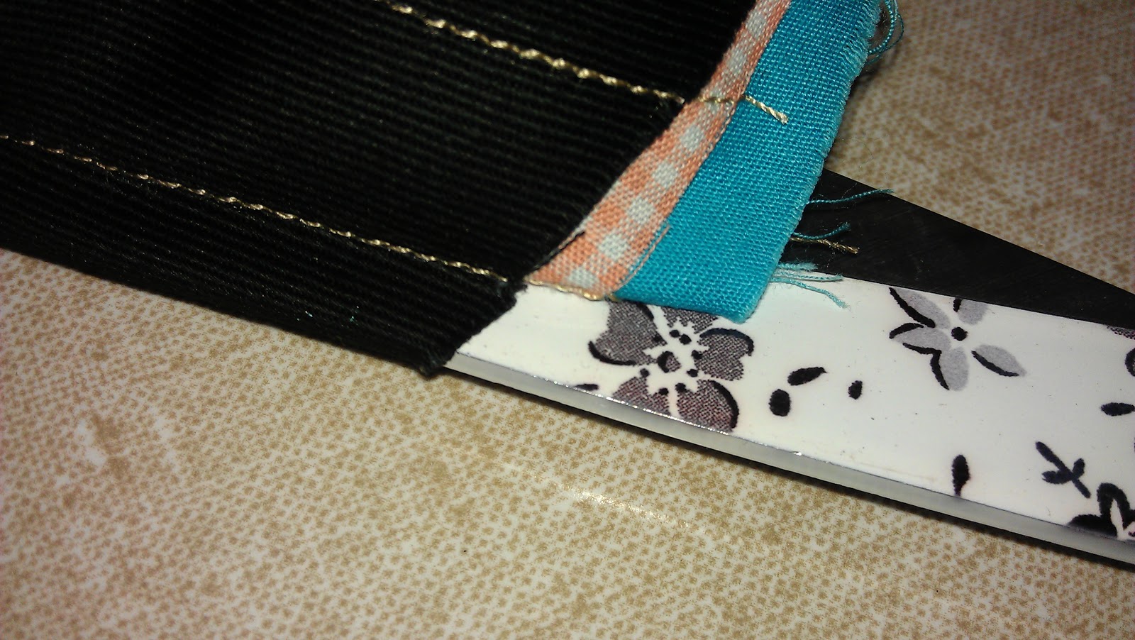 Hand Made-n's: Chenilling Tutorial - with a tip to help sore wrists