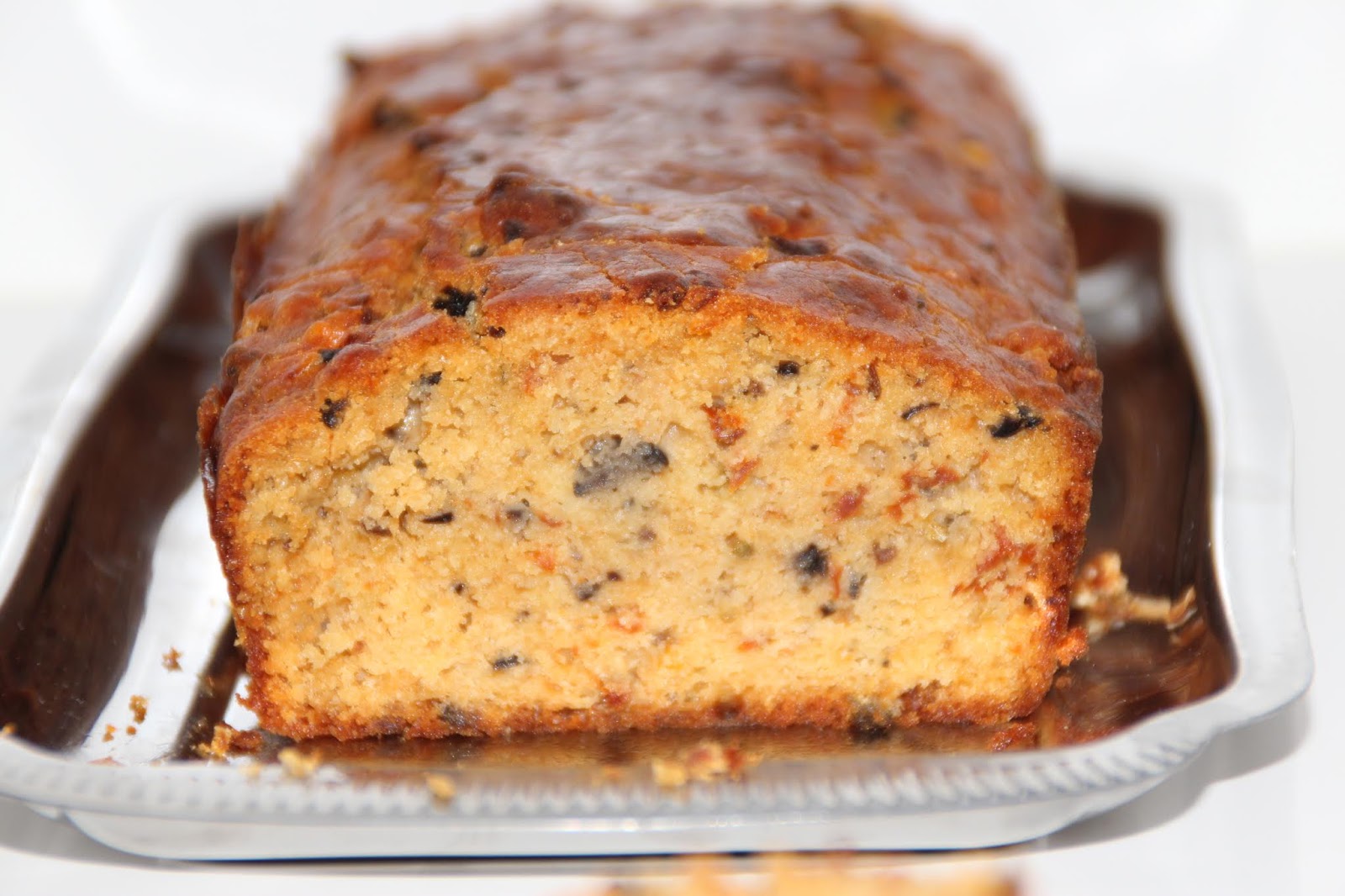 Bolo de tomate seco e azeitona