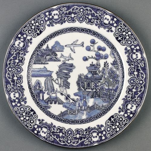 Domestic Sluttery: Design Porn: Ulrika Jarl's Reinterpreted Willow Plates
