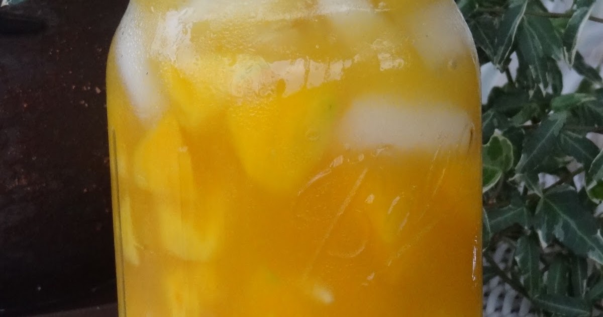 Mango and coconut strings in juice.