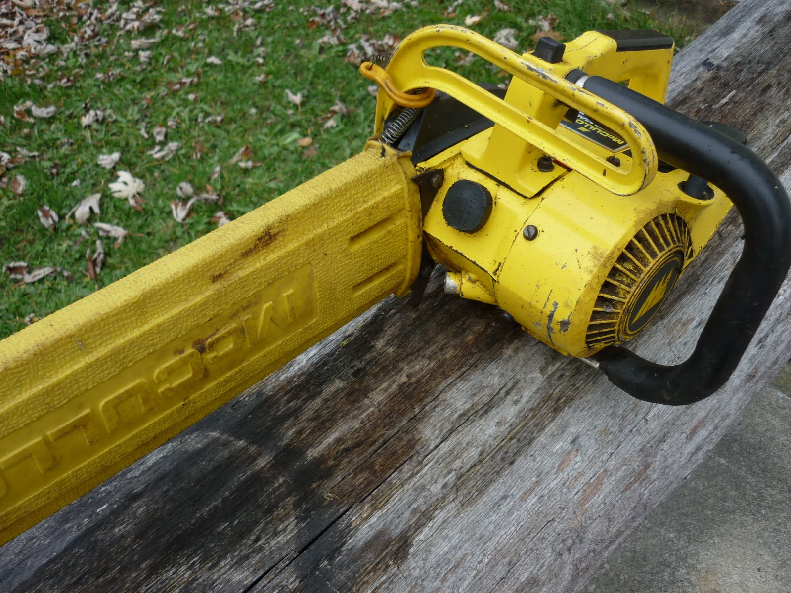 VINTAGE CHAINSAW COLLECTION: MCCULLOCH GROUP OF SAWS.