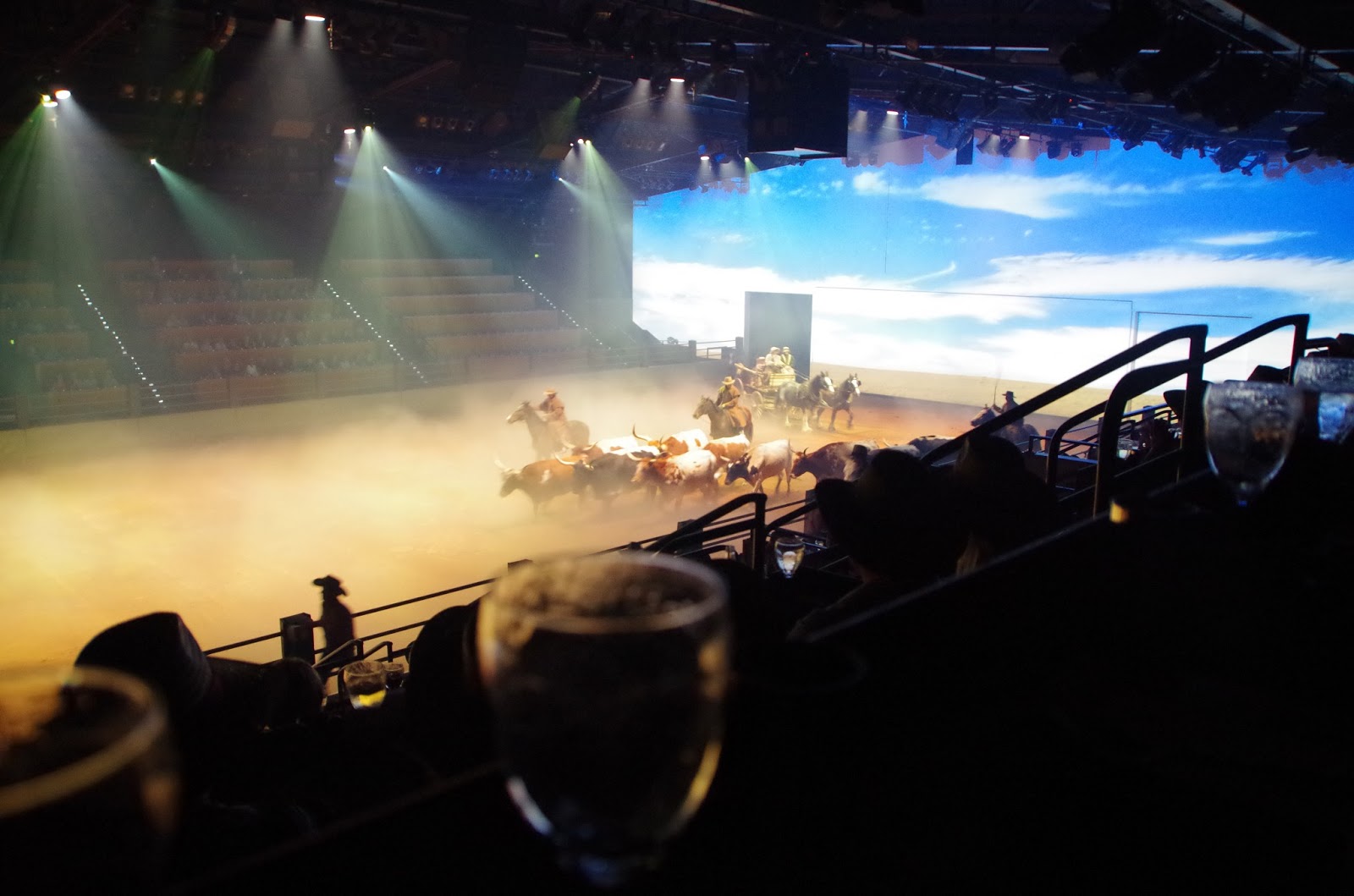 Hart Family: World Tour of Australia: Gold Coast - Outback Spectacular