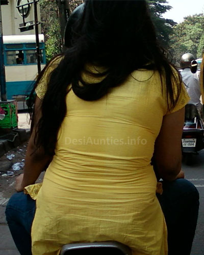 Cute Indian Aunties Real Life Pictures Gallery Part 1 Mallu Joy