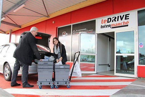 Notre Dame d'Oé: Un drive à Intermarché