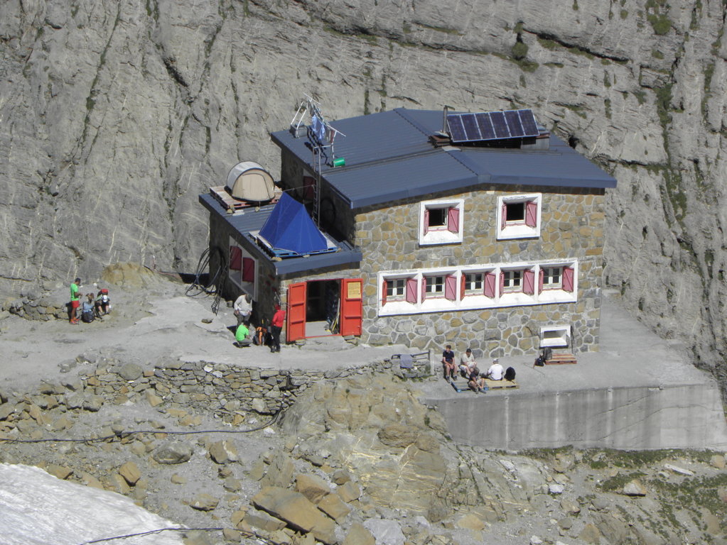 MINI NATURALEZA: REFUGIO DE SARRADETS ( FRANCIA ) 2.587mts.