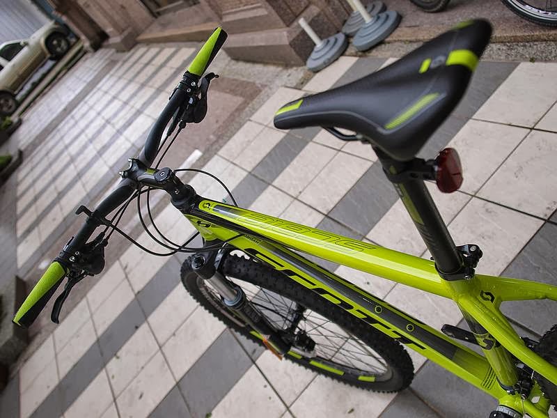 Welcome to my pleasuredome: Scott Scale 60 Mountain Bike (2012)