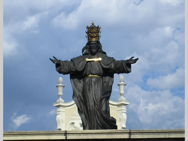 Crazy Pictures: Black Jesus Statue Images