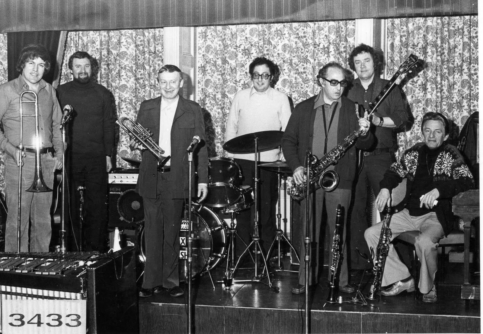 bebop spoken here: Alex Welsh photo details wanted.