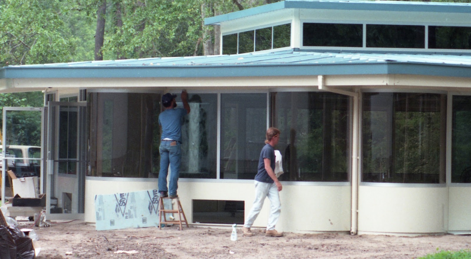 Tammany Family: New Library in Lacombe - 1973