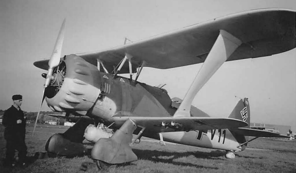 AVIÕES MILITARES: Henschel Hs 123