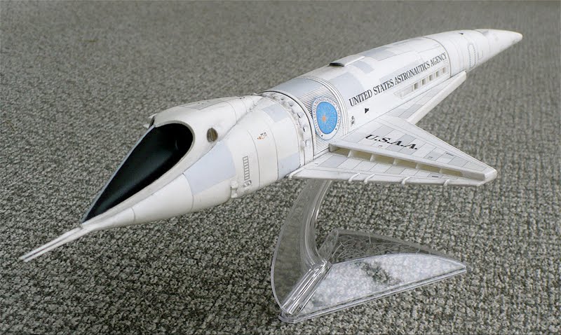 The Great Canadian Model Builders Web Page!: Space Clipper