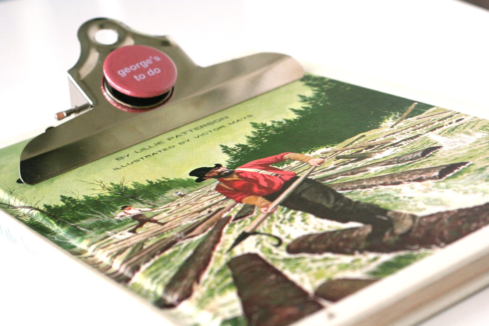 Upcycled Holiday Gift Countdown Week # 4 - Book Clipboard