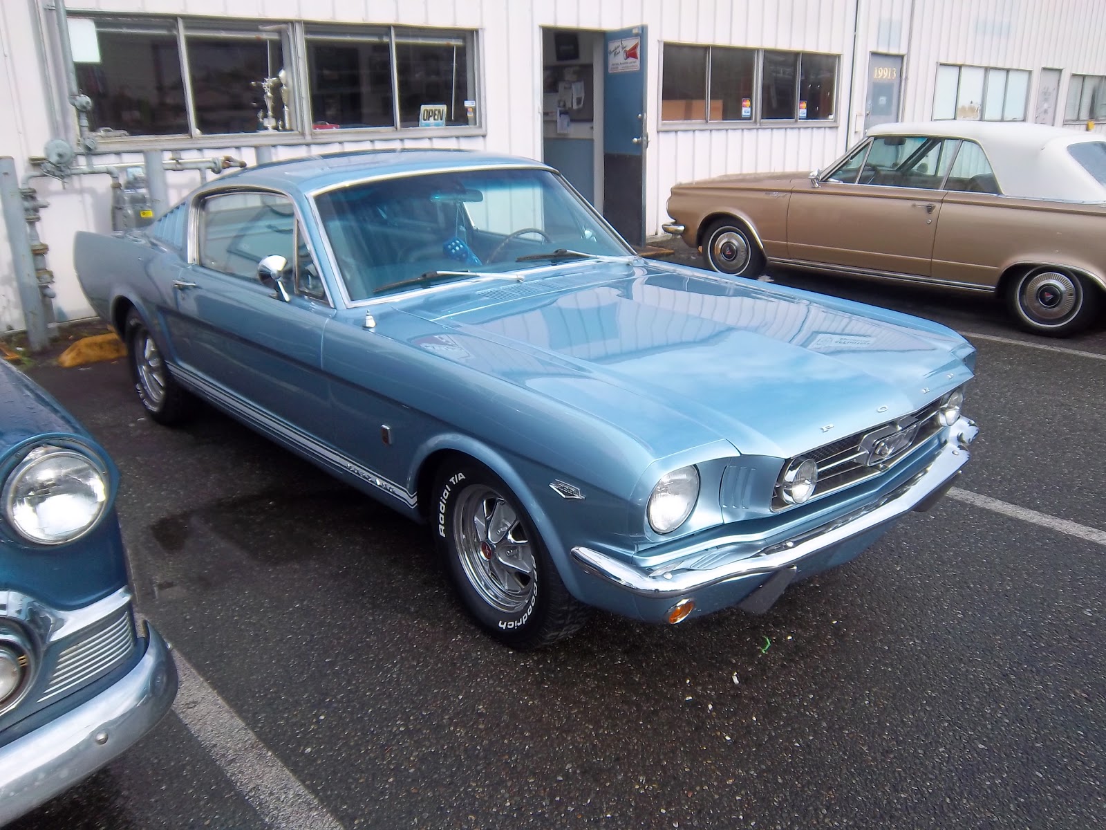 Fenders and Fins, Inc.: 1965 Mustang