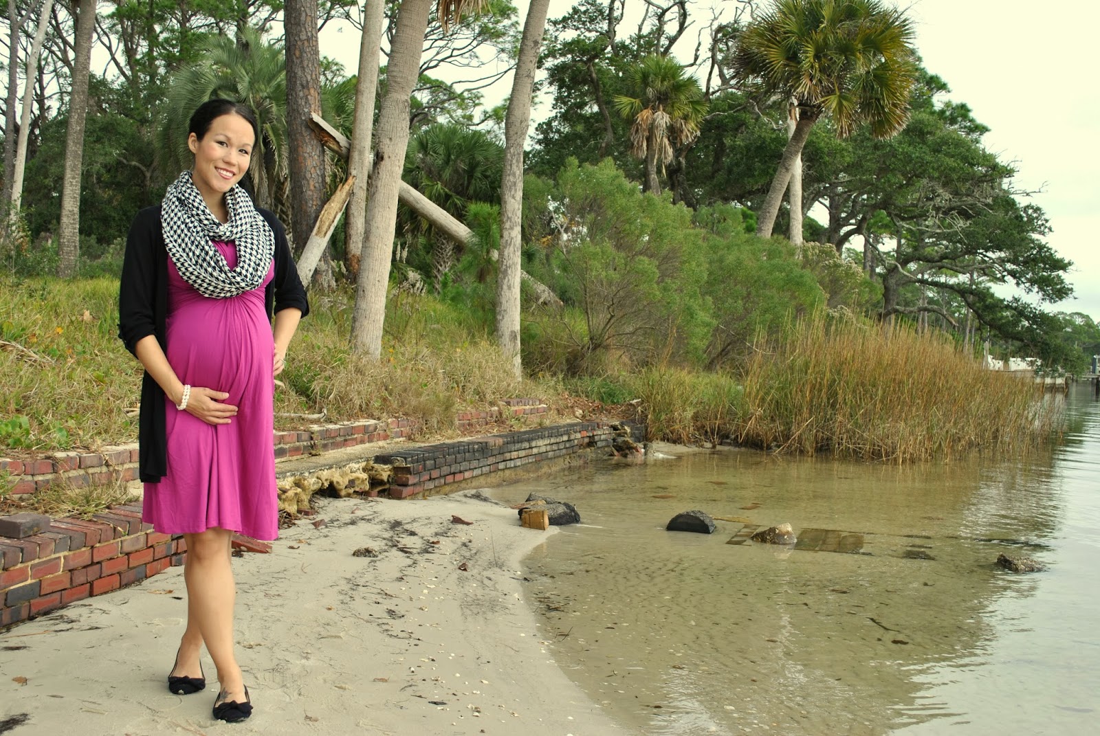 Diary of a Fit Mommy: Queen Bee Maternity Review