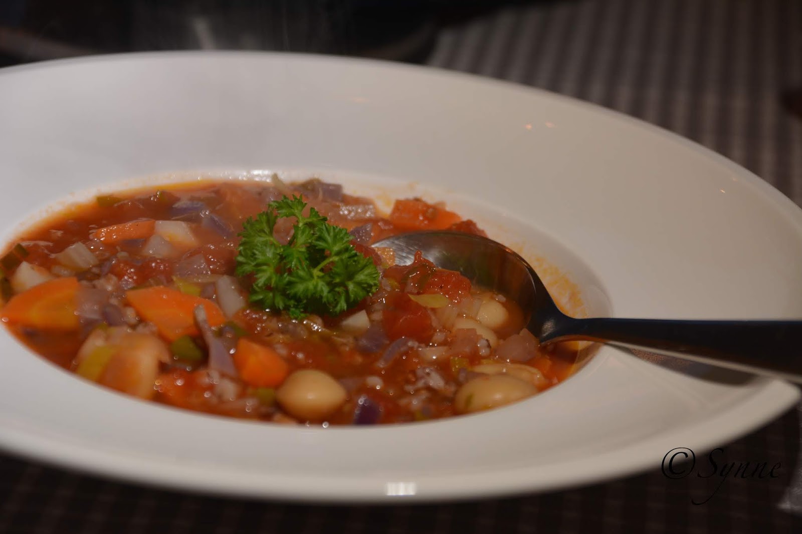 ganske enkelt: Minestrone med byggryn