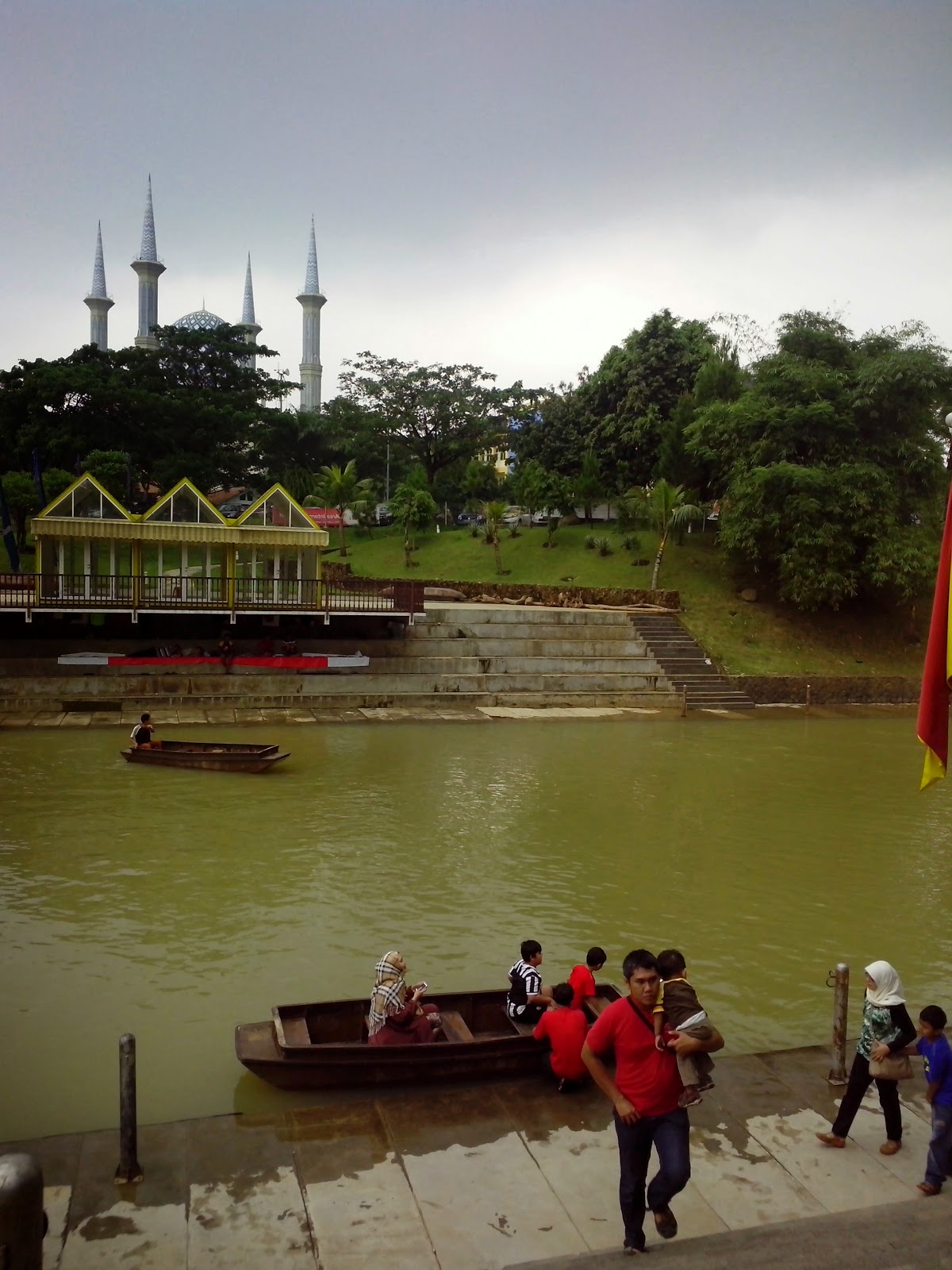Pasar Apung "Ah Poong" Sentul | Ala Urang