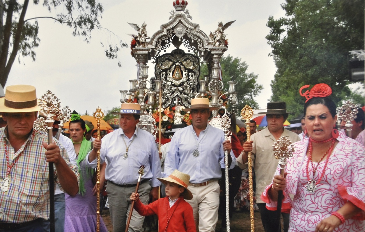 SpiazzaBorgo: UNA MOSTRA FOTOGRAFICA IN CHIESA