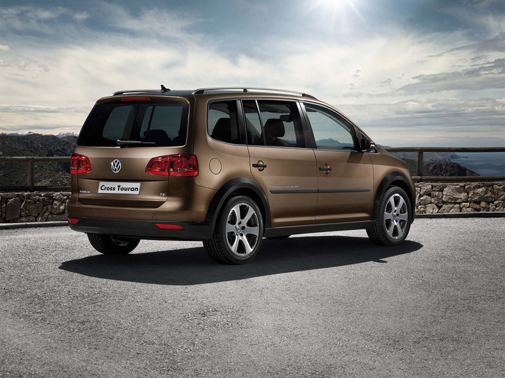 VOLKSWAGEN: CROSS TOURAN 140PS TSI (2012)
