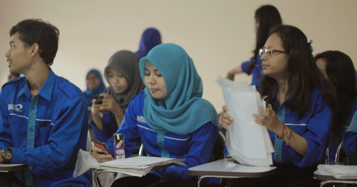 Pertanggung Jawaban Kerah Biru - LPM Publica Health - Media Informasi ...