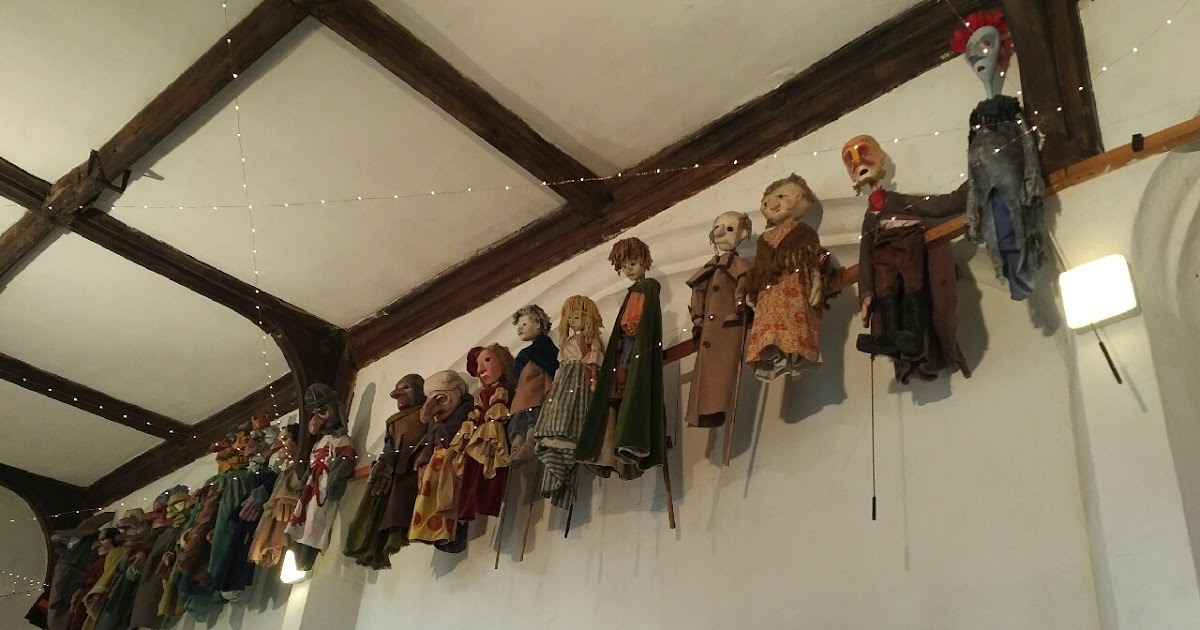 Educating Sol, Mon and Sam: Project 10: Puppets and Theatre