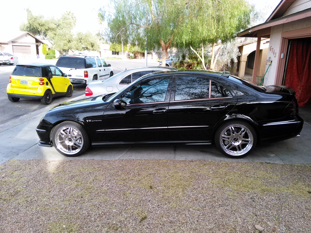2004 Mercedes-Benz W211 E55 AMG on 19" Chrome Wheels | BENZTUNING