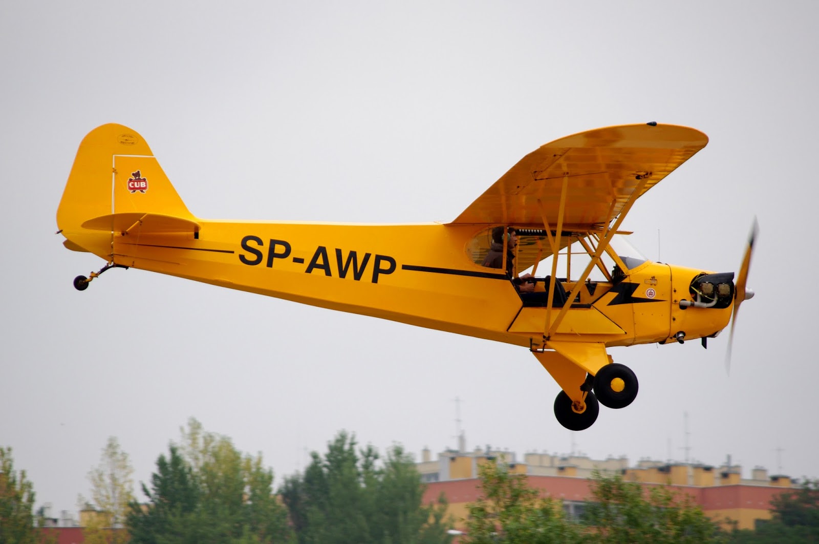 PIPER J-3 CUB