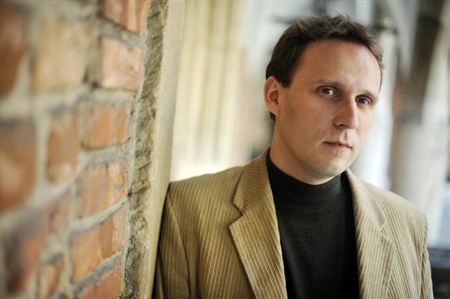 "Kto czyta książki, żyje podwójnie.": Piotr Piotrowski - Lilith. Czarny ...