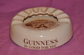 Guinness Collection: Labels, Carlton Ware, Wade, Gilroy, Doctors Books ...