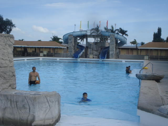 joy ride: Batis ng Makiling hot spring in Laguna