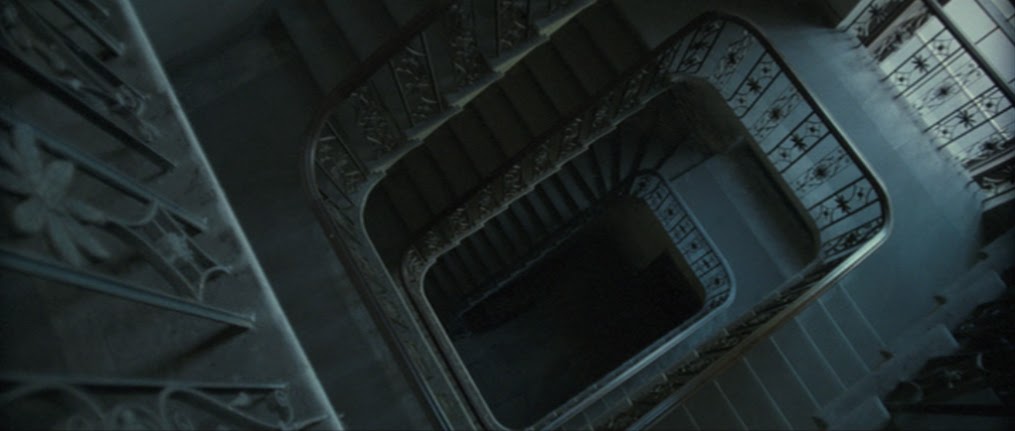 The Frame Game: The Vertigo Effect: Ανατομία μιας σκάλας.