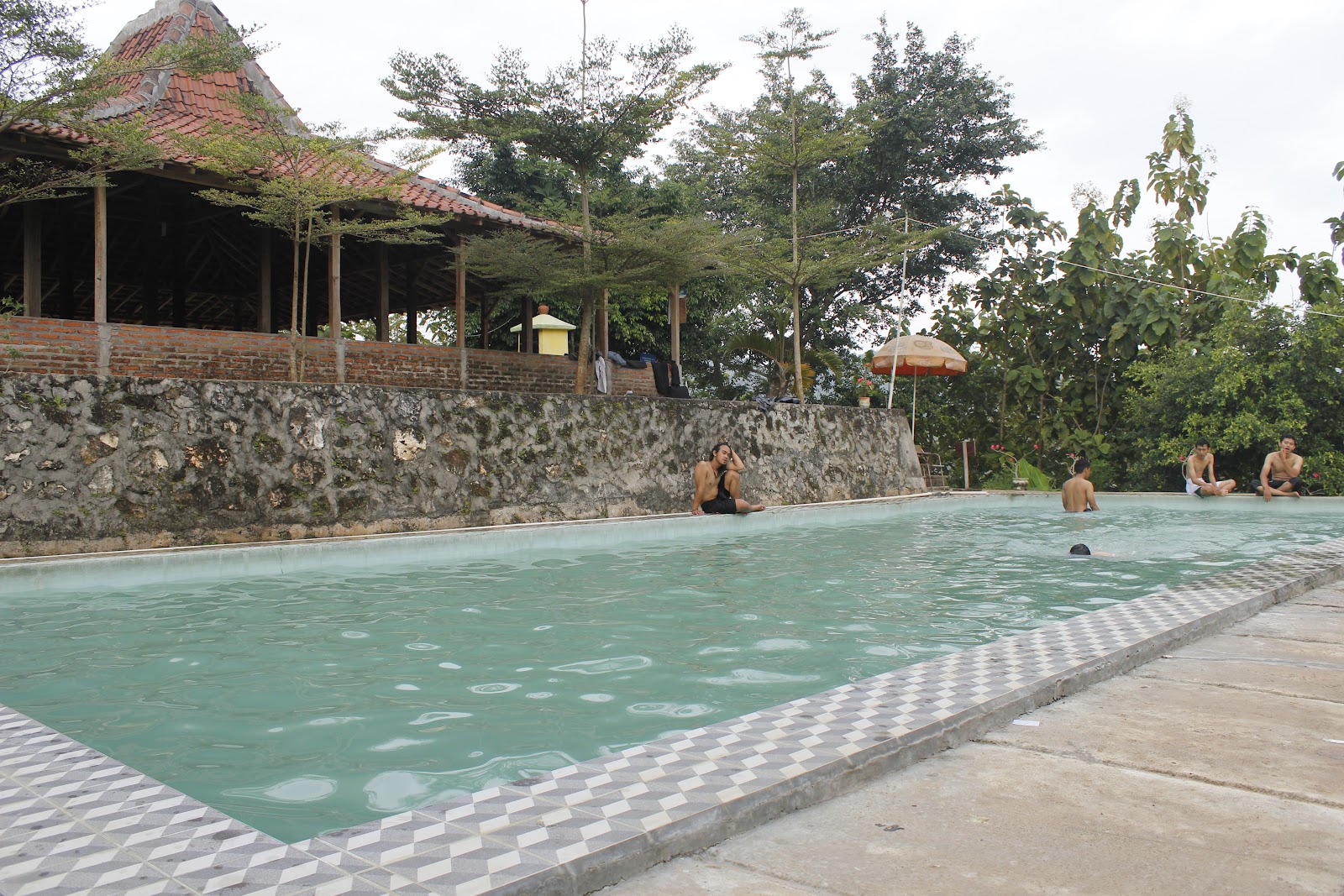 Eksotisme Obyek wisata Gunung kendil Ponjong