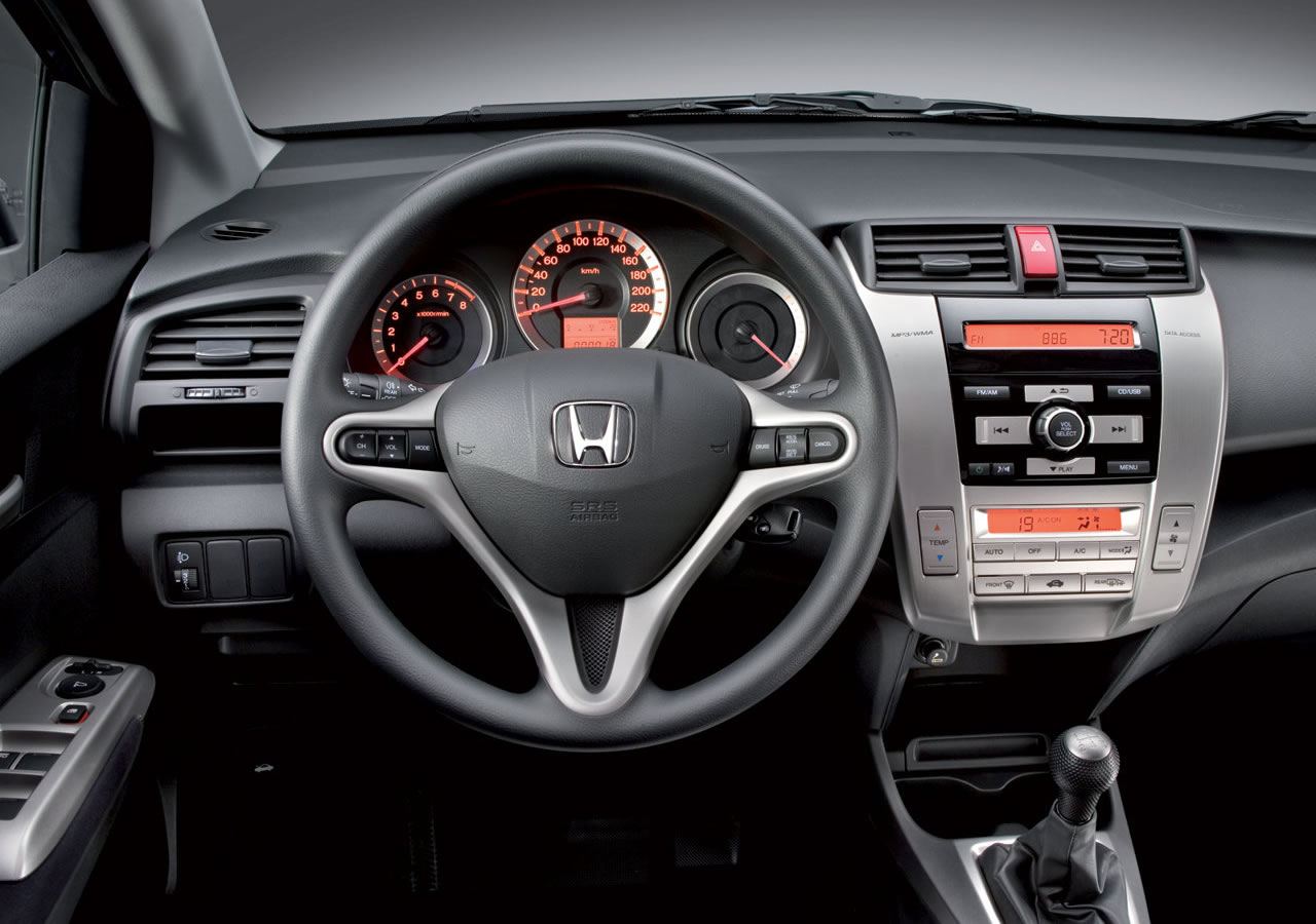 Inside Look of Honda City Car 2013 | Honda City Interior 2013 ...