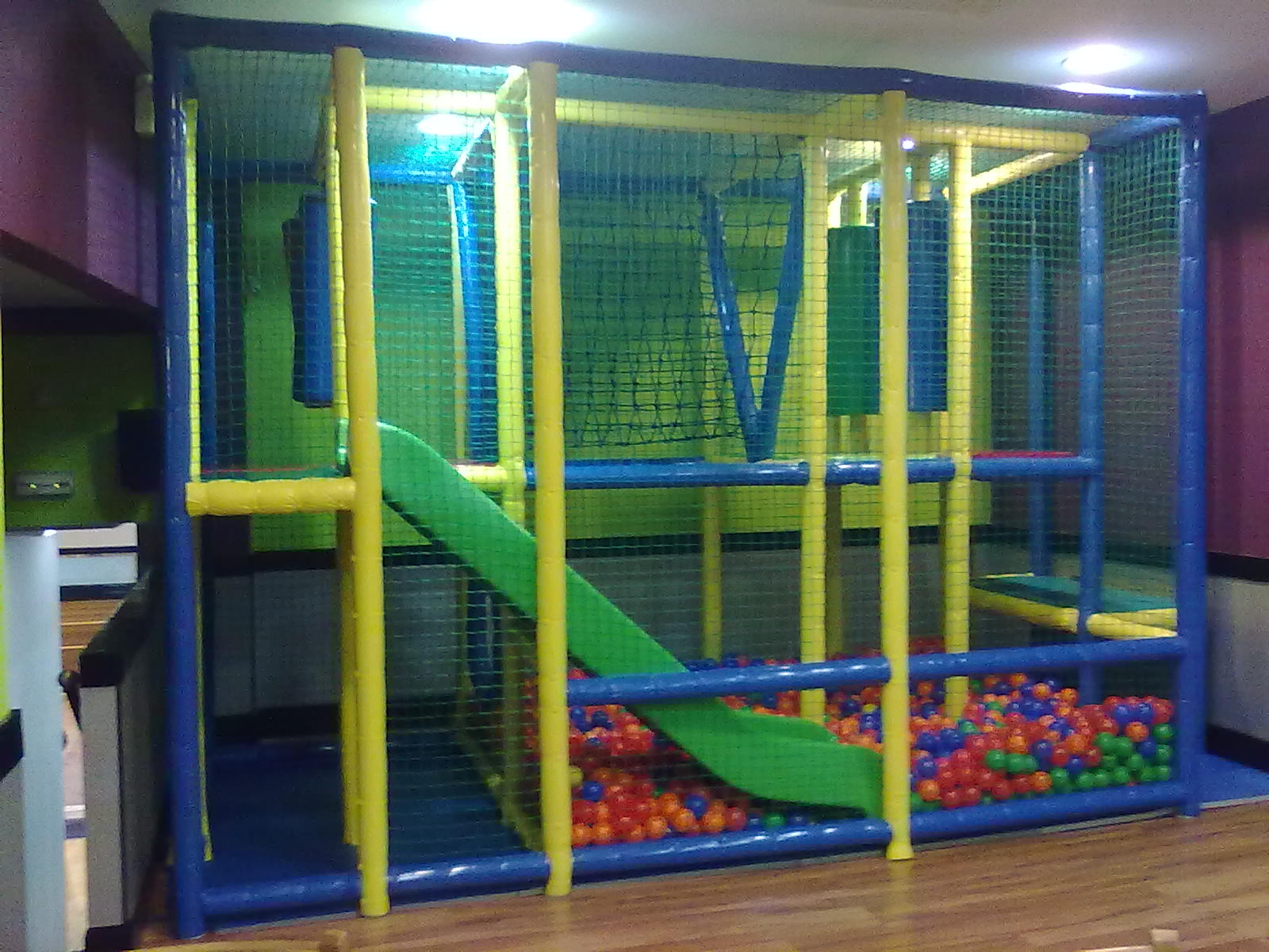 INSTALACIONES DE PARQUES DE BOLAS POR TODA ESPAÑA | DIMA Parques Infantiles