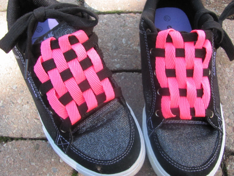 Back to School Fun with Sneaker Laces - Crafts a la mode