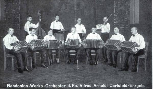 The Art of 144 Bandoneon: Hystoric background of 144 Einheits Bandonion