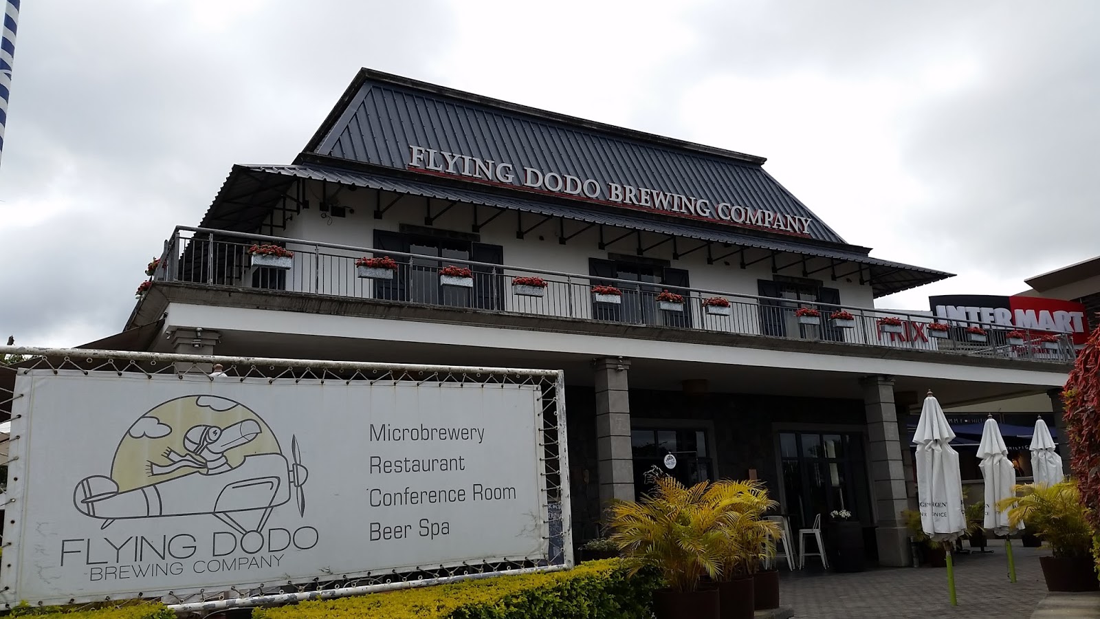 UTOPIA: Fine Sunday in Moka, Mauritius