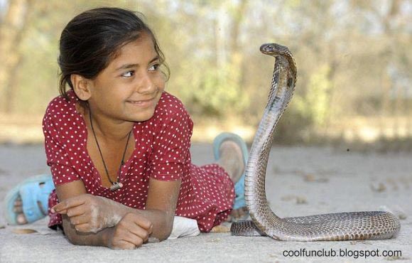 CoolFunClub: Girl and Her Pet Cobra