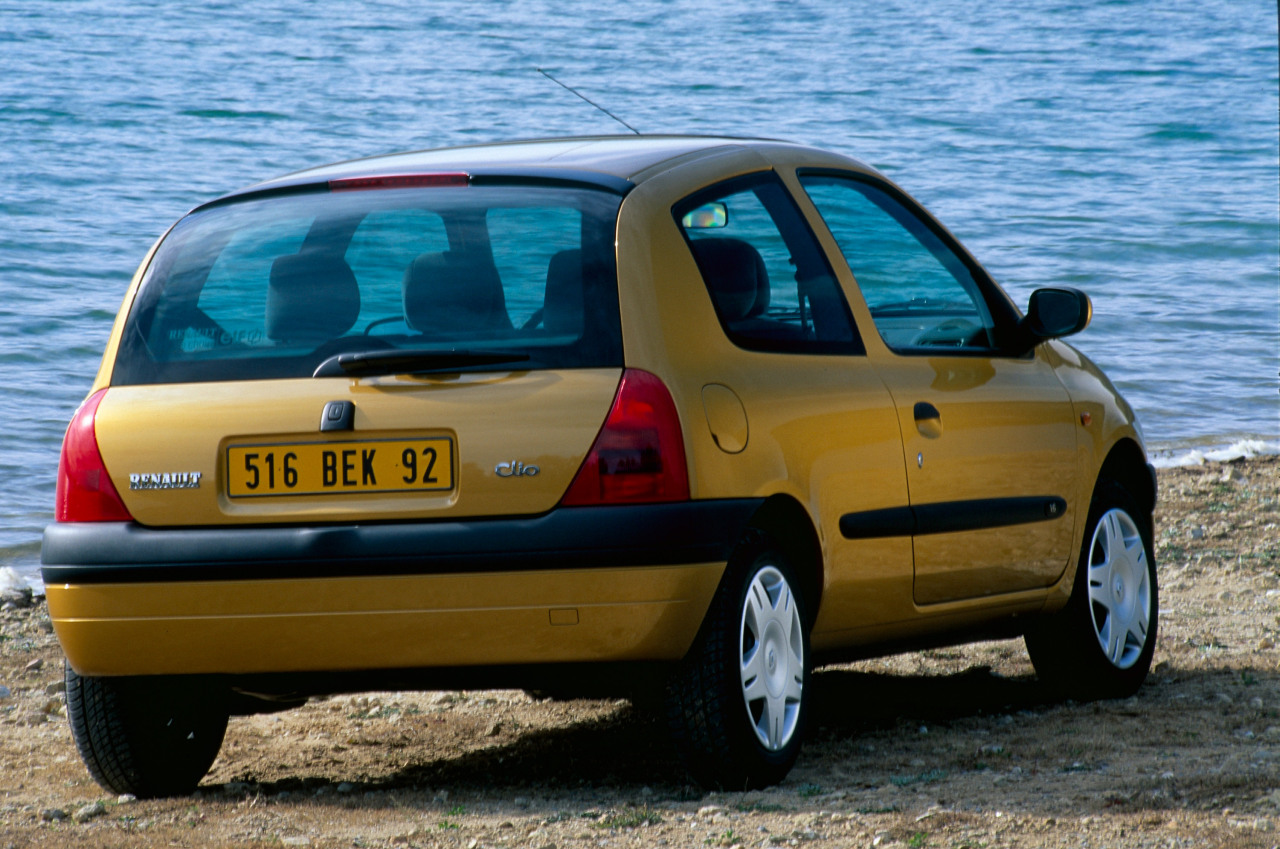 HISTÓRIA EM FOTOS - RENAULT CLIO