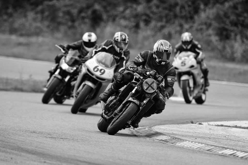 Bike Garage - Speed Racer - Bike Garage For The Cheetah Speed