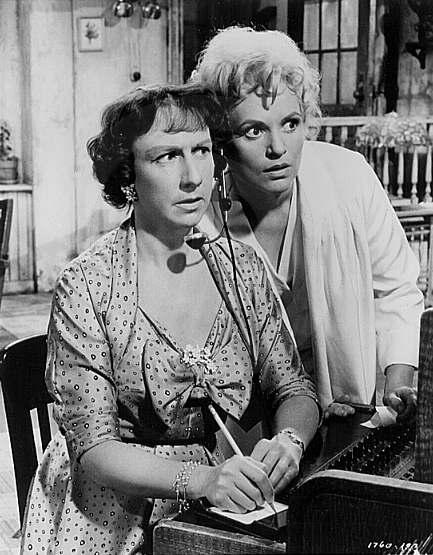 Bobby Rivers TV: On Jean Stapleton