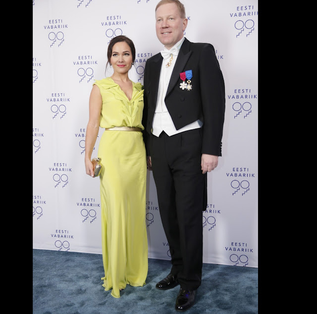 Inno ja Irja kohvik: Inno ja Irja arvustavad presidendiballi tualette ...