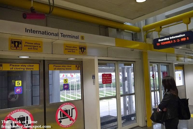 Transfer Flight at Terminal 2 of Chicago O'Hare Airport | The Track of Time