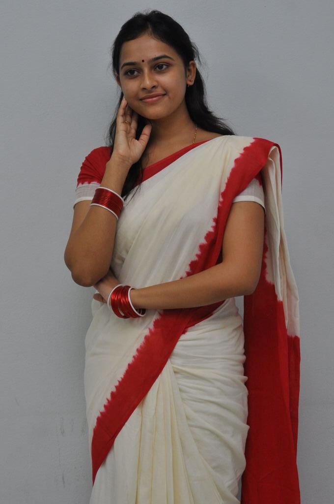 Sri Vidya Latest white saree cute Photos ~ world actress photos ...