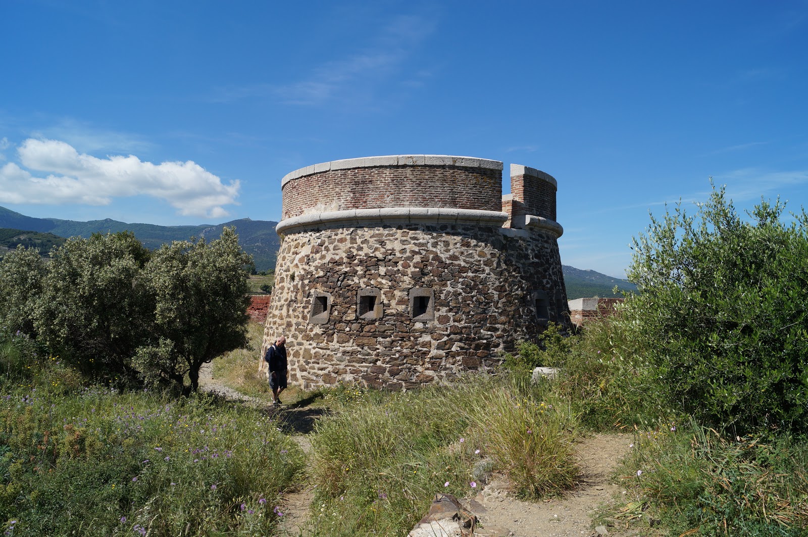 balades en Occitanie et Pays Catalan: Forts rond et carré de Collioure