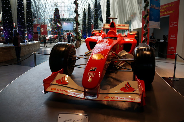 Ferrari World Abu Dhabi: o parque temático da Ferrari nos Emirados ...