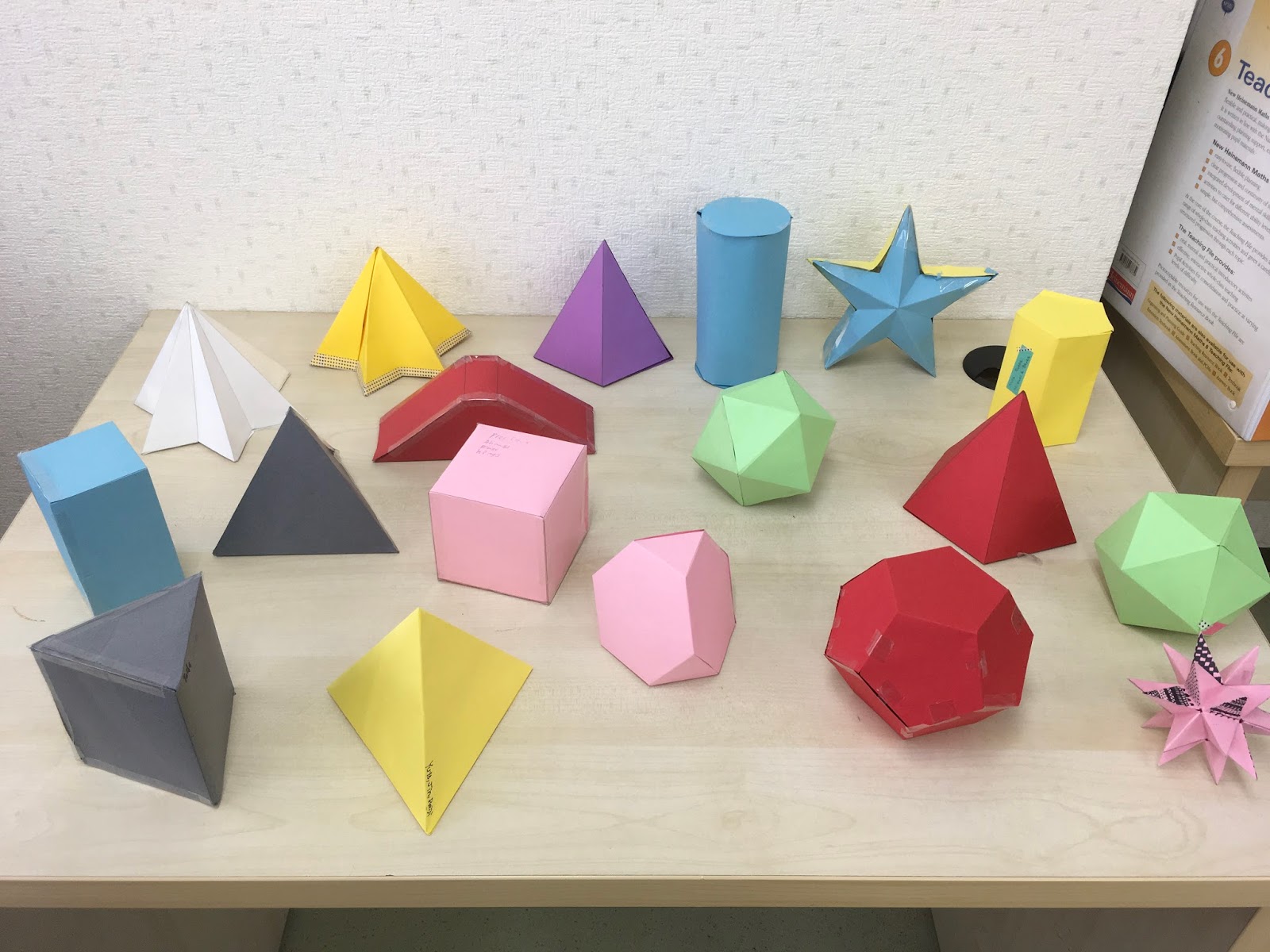 Puzzles and Figures: 3D Paper Models