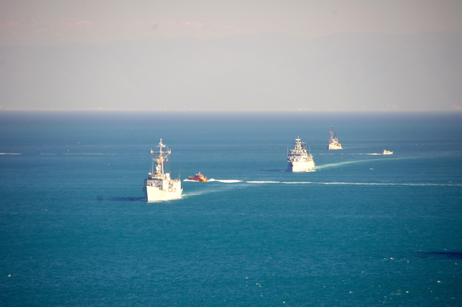 WARSHIPS ON THE BOSPHORUS: F495 TCG-GEDIZ OLIVER HAZARD PERRY CLASS FRIGATE