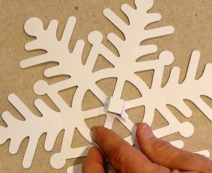 Needles 'n' Knowledge: Large Snowflake on Stand Assembly Guide