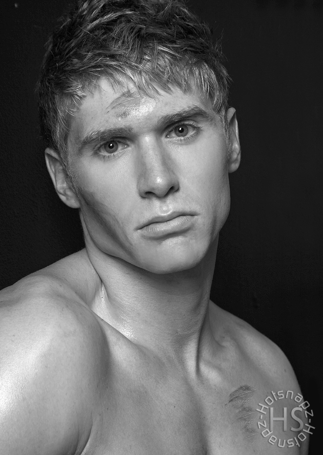 bestmaleunderwear: 근육질의 훈남모델 McAlindon