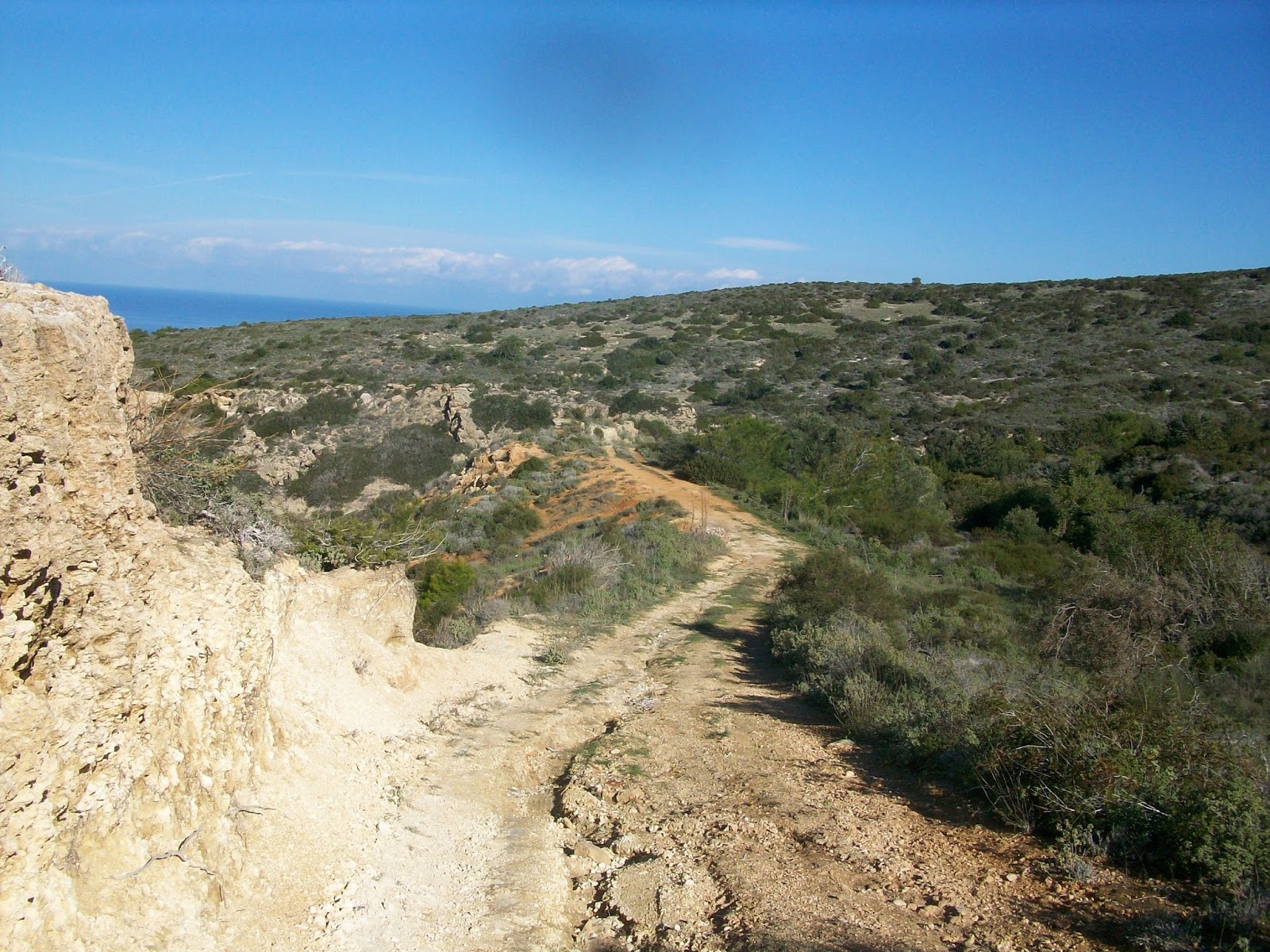 Gölge Gezgin: Cyprus Hiking 04 : Koruçam - Kayalar - Sadrazamköy